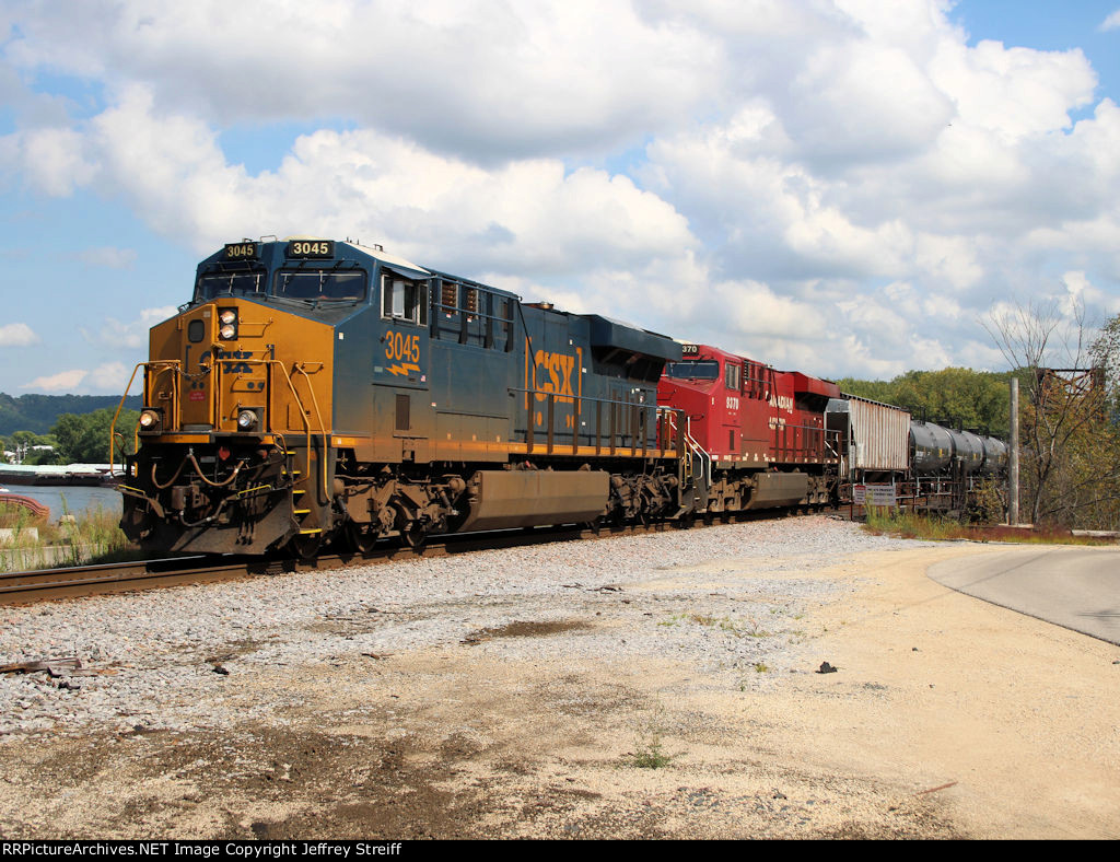 CSXT 3045